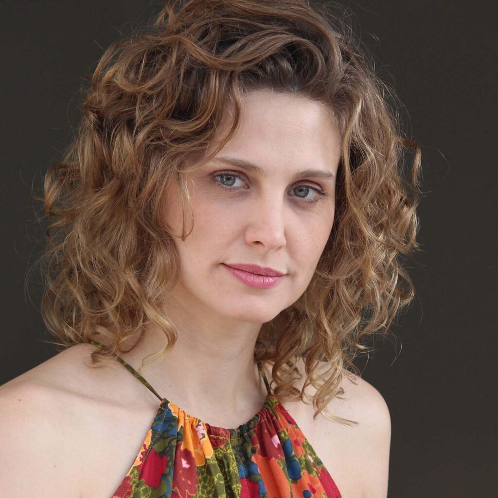 Paula Possani está em novo filme da Netflix com Larissa Manoela - Jundiaqui